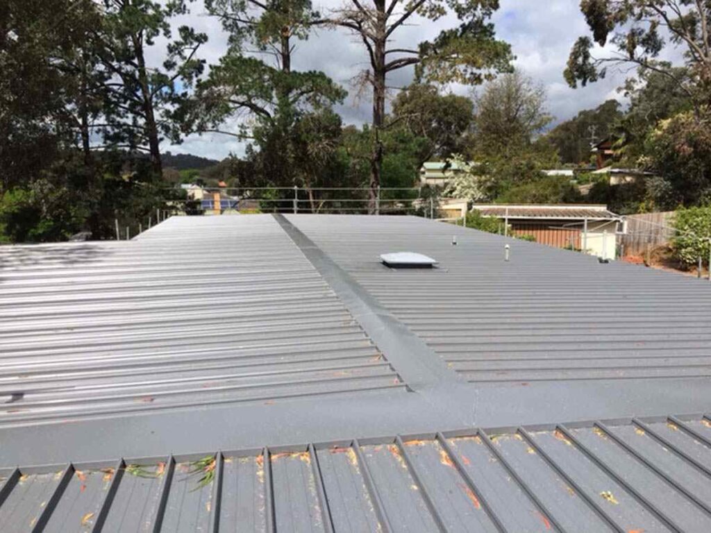 Metal Roof Replacement Port Melbourne | Flat Metal Roofing